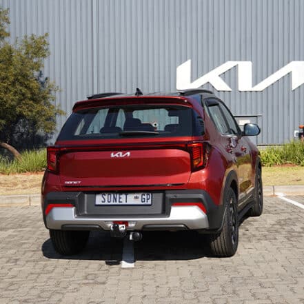 REAR BOOT GARNISH - DARK CHROME - Kia Parts & Accessories